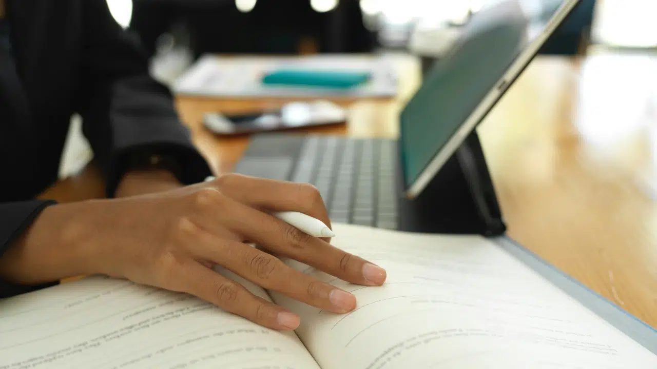 Criminal Record Check by Vancouver Police and Apostille | LSC