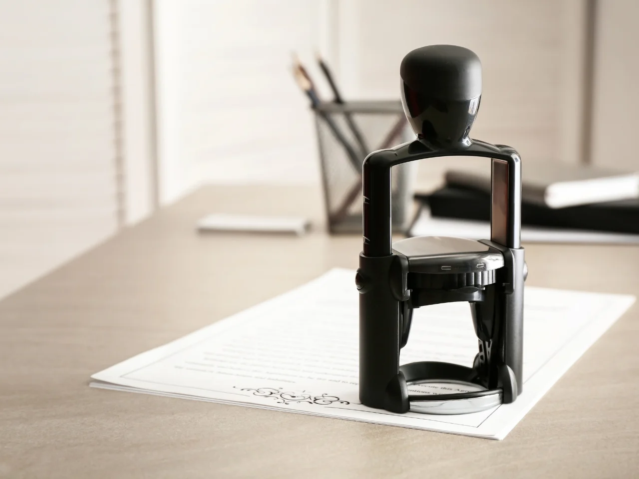 What Does Notarized Mean? How to Notarize and English Meaning